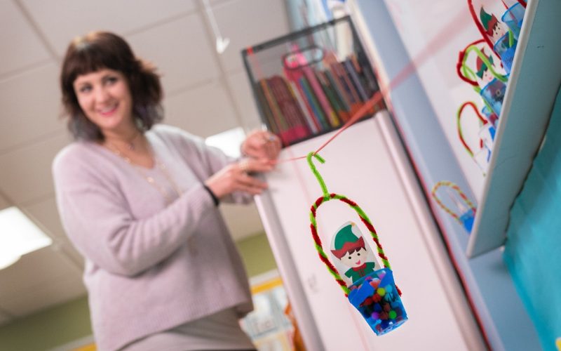 ‘Tis the season for science: Elf rescue teaches students fun lesson ...