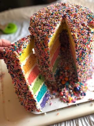 For a St. Jude patient named Hollace, a birthday that takes the cake ...