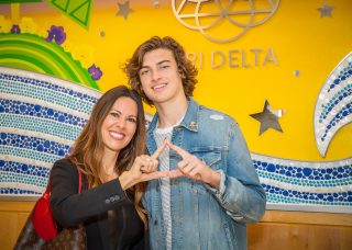 YouTube star Sam Hurley uses his influence for good - St. Jude Inspire ...