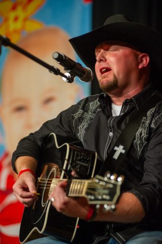 Country music’s Darren Warren makes music — and more — for St. Jude ...