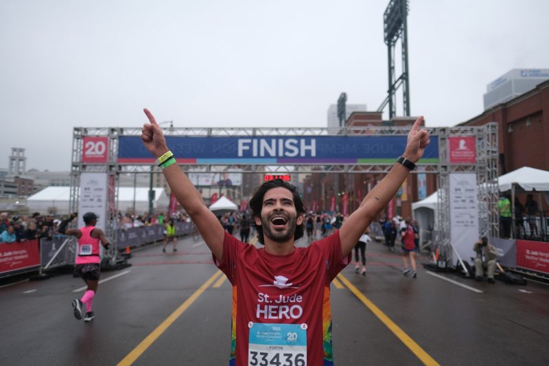 Luis Fortin nos demuestra el poder de la amistad y su compromiso con St ...